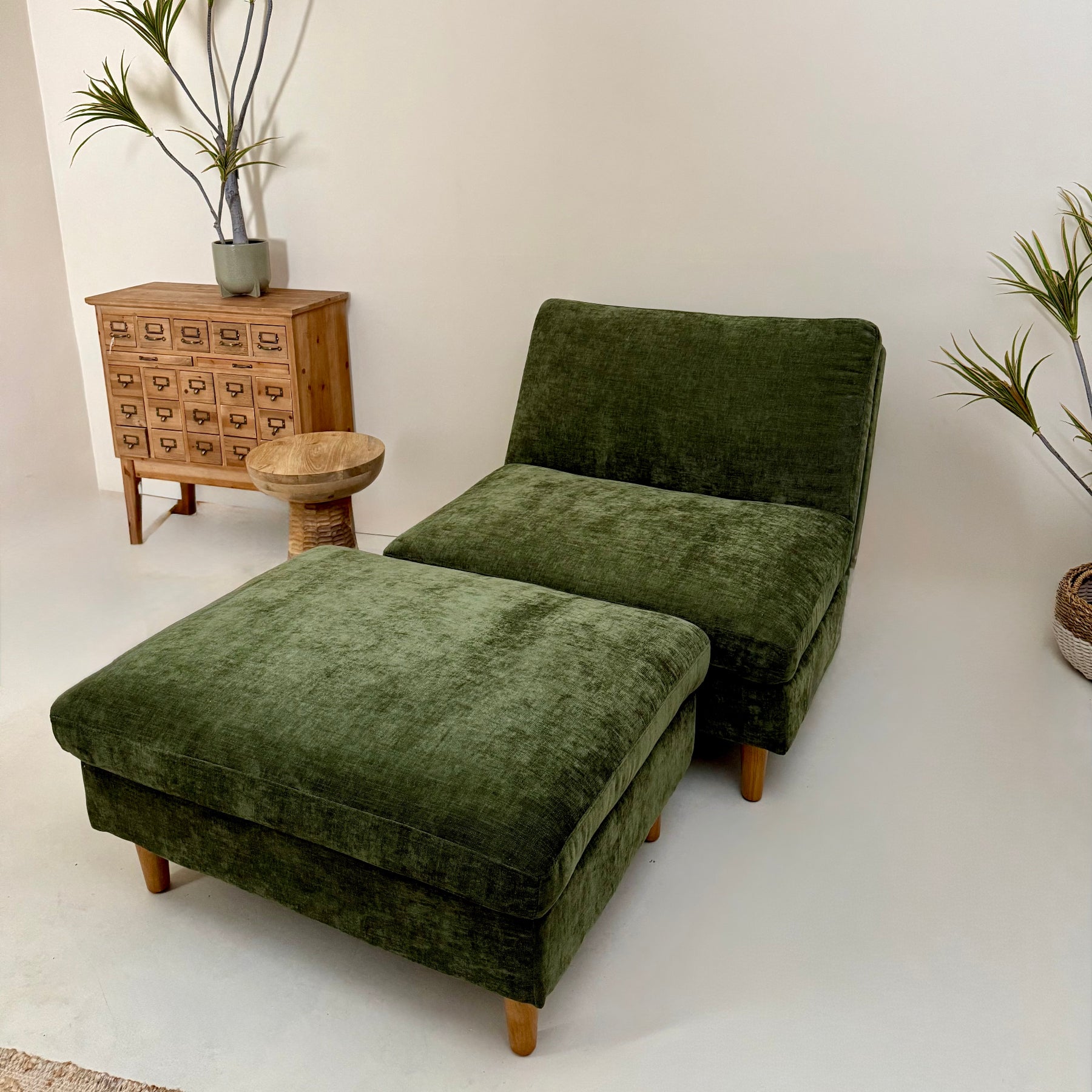 Maddison Click-Clack Chair/Ottoman – Mrs Robinson